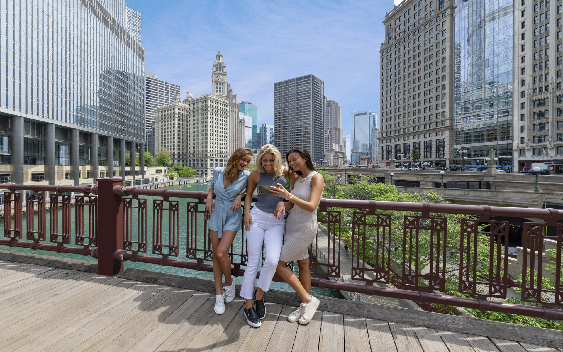 Top Chicago Attractions & Can't Miss Places | The Gwen Hotel